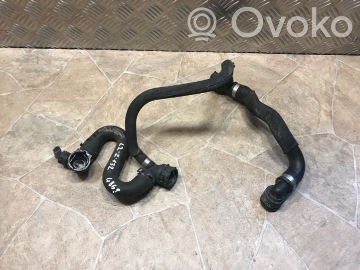 A2135010001 Mercedes-Benz E W213 Tuyau de liquide de refroidissement ...