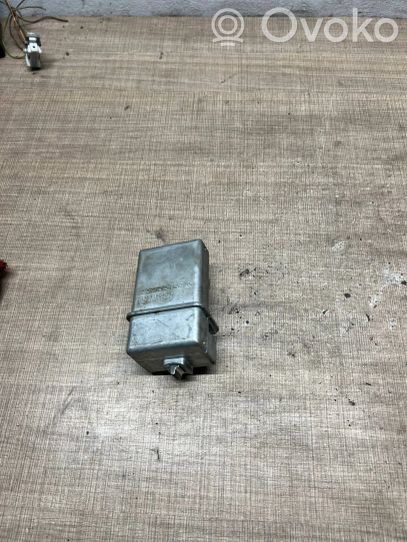 A2049005912 Mercedes-Benz C AMG W204 Steering wheel lock, 84.50 € | RRR