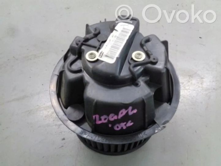 Dacia Logan I Heater fan/blower, 9.39 € | RRR