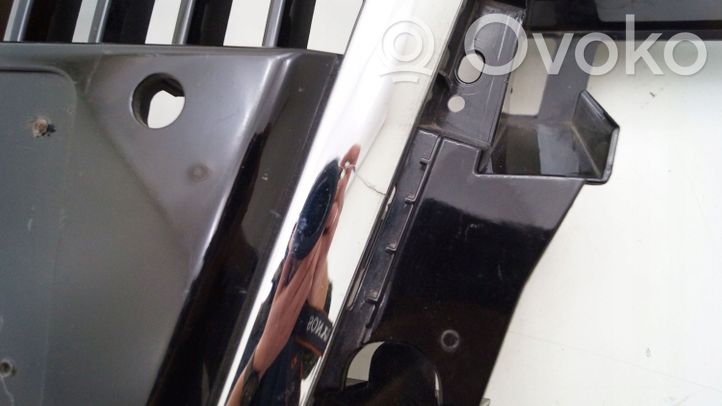 8R0853651 Audi Q5 SQ5 Grille calandre supérieure de pare-chocs avant, 213.79 € | OVOKO