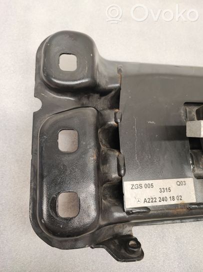A2222401802 Mercedes-Benz S W222 Gearbox mounting bracket, 60.00 € | RRR