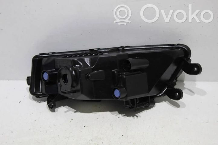 5E0941699F Skoda Octavia Mk3 (5E) Front fog light, 42.36 € | RRR