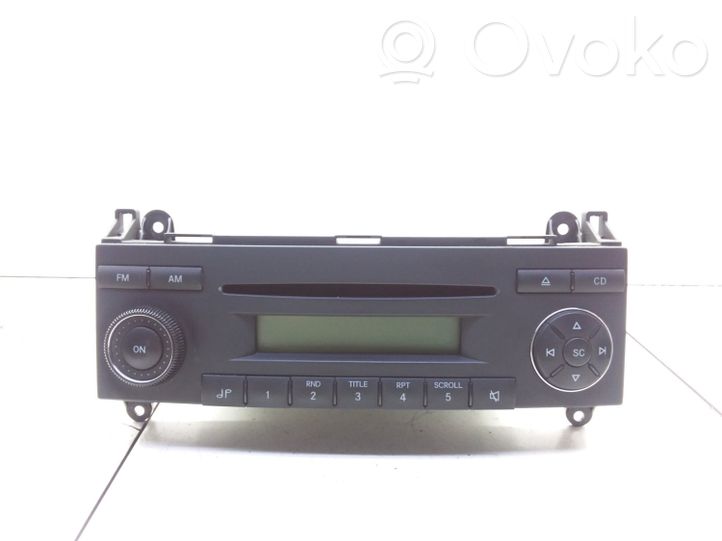 Mercedes-Benz Sprinter W906 Radio/CD/DVD/GPS head unit, 20.00 € | RRR