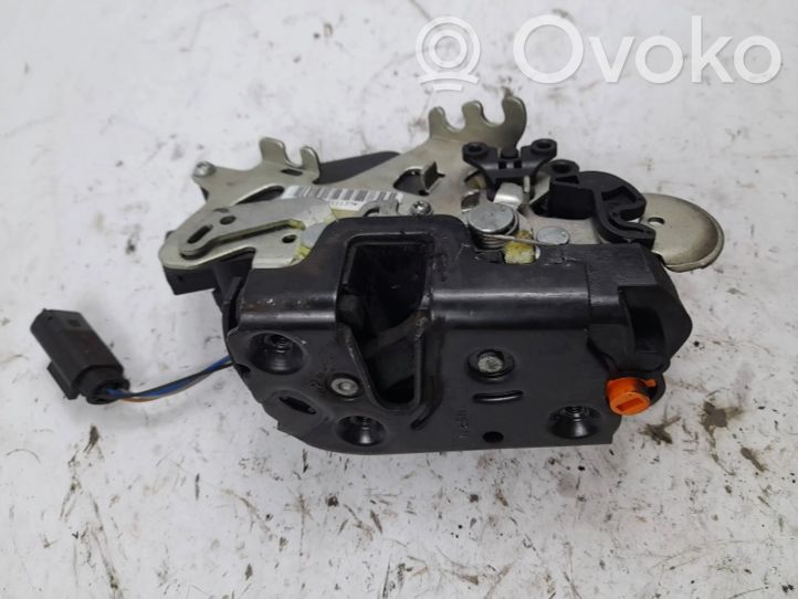 A6397300935 Mercedes-Benz Vito Viano W639 Sliding door lock, 87.00 € | RRR