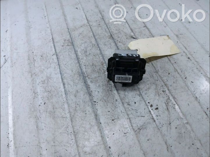 271500017R Renault Clio IV Heater blower motor/fan resistor, 30.00 € | RRR