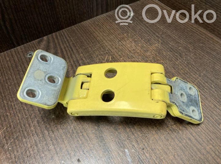 9067400237 Mercedes-Benz Sprinter W907 W910 Loading door lower hinge ...
