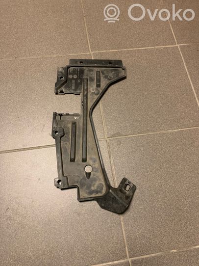 8U0825215 Audi Q3 8U Rear underbody cover/under tray, 15.00 € | RRR