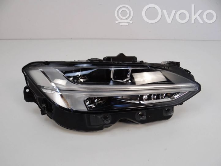 32228677 Volvo S90, V90 Headlight/headlamp, 350.59 € | RRR
