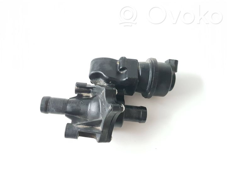 922304507R Nissan Navara D23 Boîtier de thermostat / thermostat, 20.00 ...