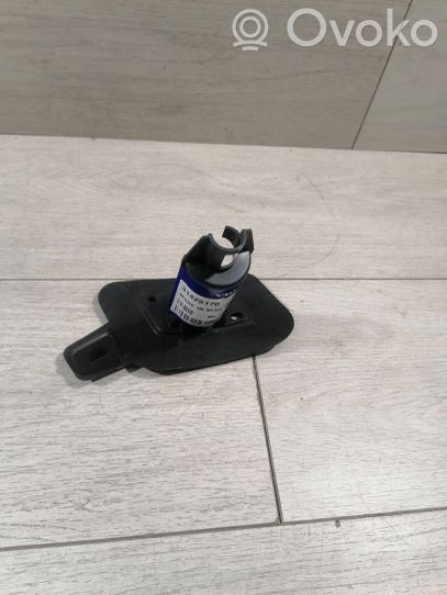 31425170 Volvo XC60 Ugello a spruzzo lavavetri per faro, 20.00 € | OVOKO