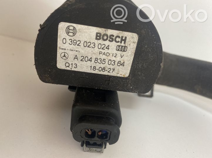 A2048350364 Mercedes-Benz GLC X253 C253 Pompe à eau de liquide de ...