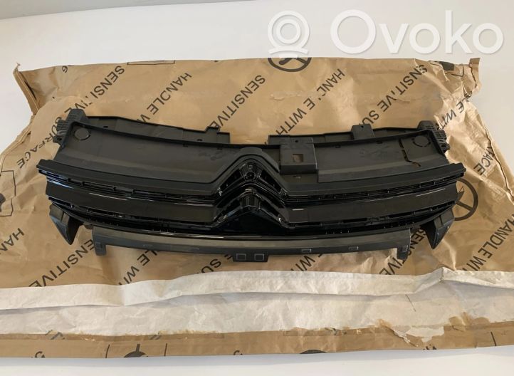 1632645980 Citroen C4 Cactus Front grill, 210.90 € | RRR