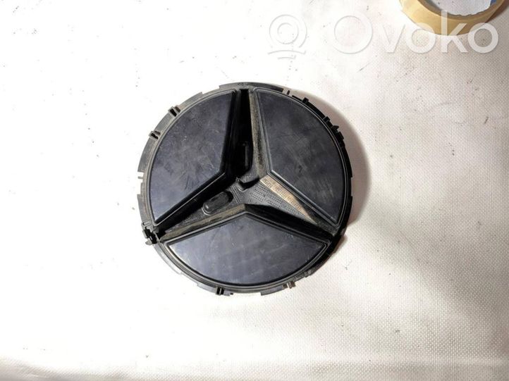 A0008880100 Mercedes-Benz E W213 Logo, emblème, badge, 10.00 € | OVOKO