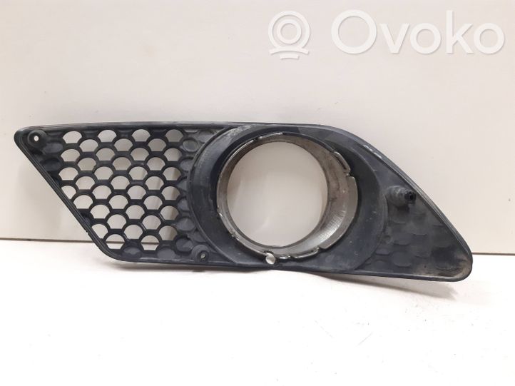 A2048850353 Mercedes-Benz C W204 Front fog light trim/grill, 29.09 € | RRR