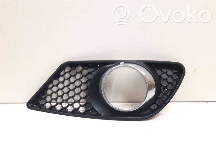 A2048850353 Mercedes-Benz C W204 Front fog light trim/grill, 29.09 € | RRR