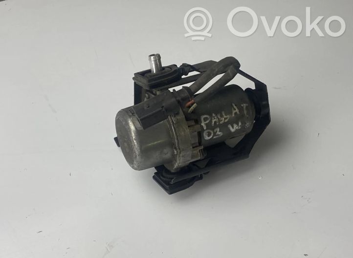 8E0927317 Volkswagen PASSAT B5.5 Brake booster, 45.60 € | RRR