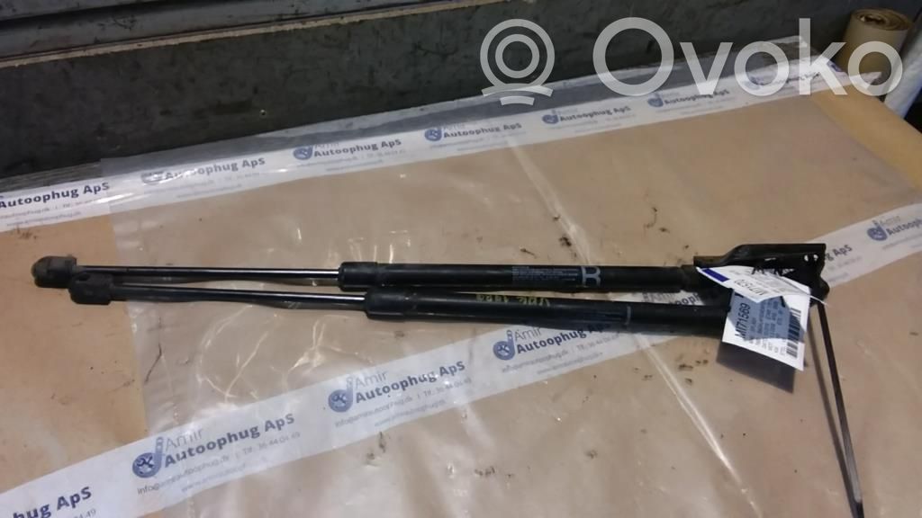 Suzuki Splash Tailgate/trunk strut/damper, €22.26 | RRR