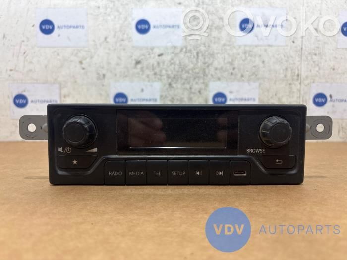a9078209600 Mercedes-Benz Sprinter W907 W910 Radio/CD/DVD/GPS head unit ...