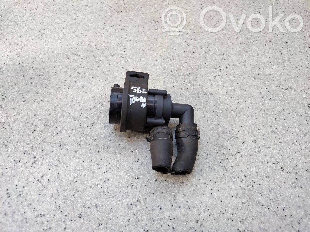 9020876A Volkswagen Touran II Auxiliary pre-heater (Webasto), €35.06 | RRR