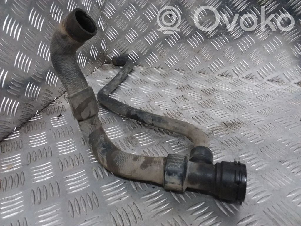 8D0121055G Audi A4 S4 B5 8D Engine coolant pipe/hose, €15.00 | RRR