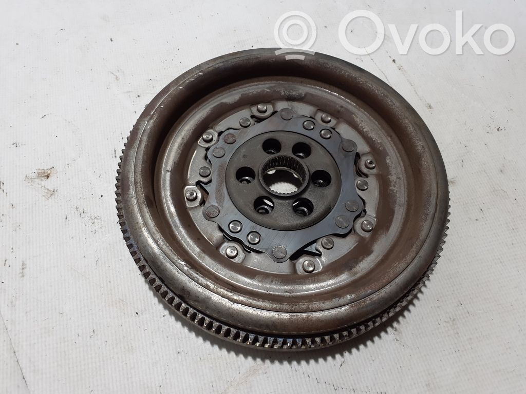 03L105266DE Volkswagen Caddy Volant moteur bi-masse, 108,00 € | OVOKO