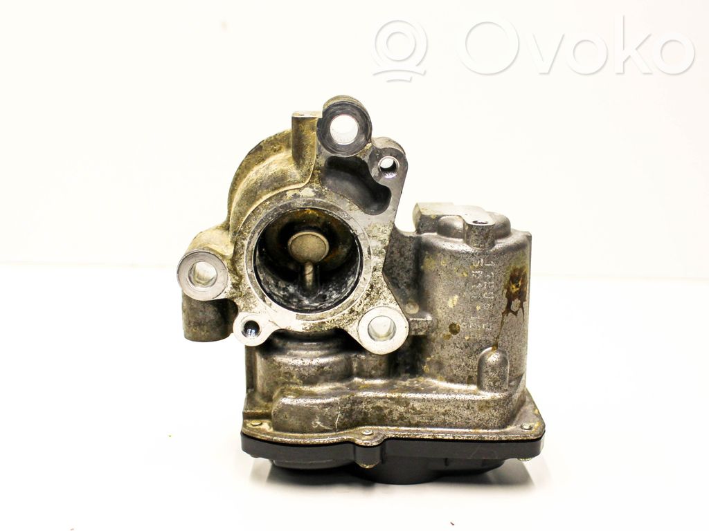 Renault Trafic III (X82) EGR valve cooler, €48.40 | RRR