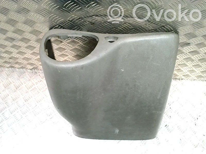 Renault Trafic II (X83) Center console, €31.37 | RRR