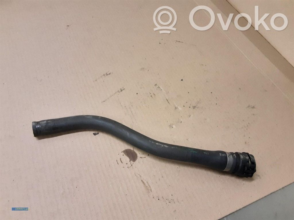 970354157 BMW 4 F32 F33 Moottorin vesijäähdytyksen putki/letku, 27,03 ...