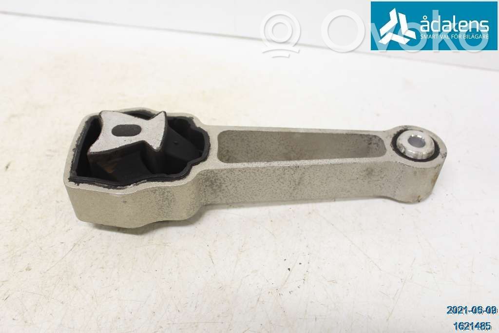 31670126 Volvo V70 Moottorin kiinnikekorvake (käytetyt), 22,76 € | OVOKO