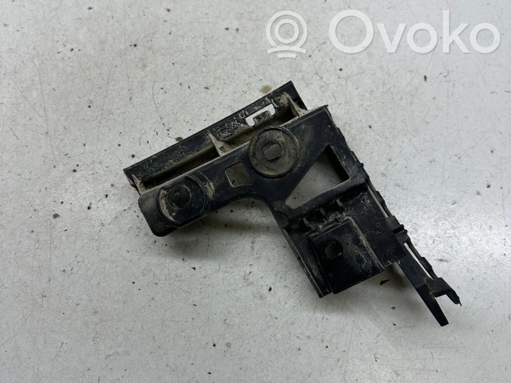 1t0807453 Volkswagen Touran II Rear bumper mounting bracket, €9.90 | RRR