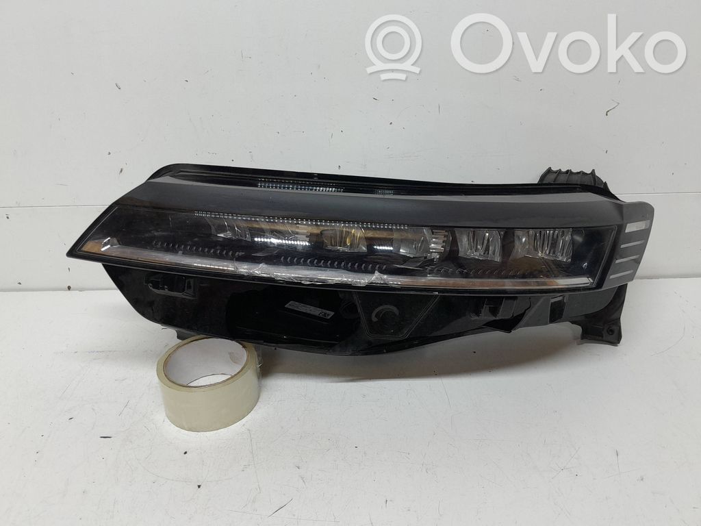 Headlight/headlamp 260607213R