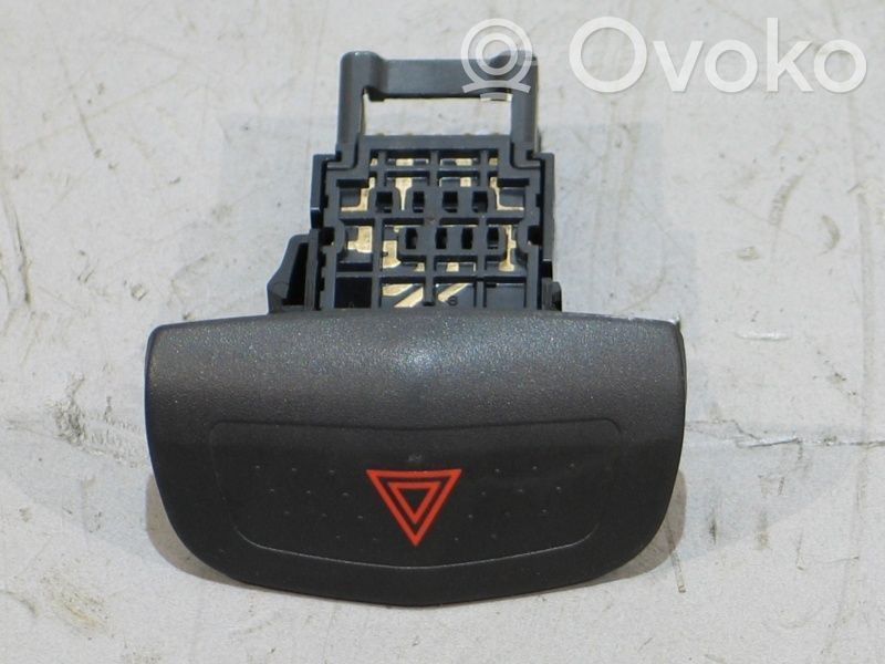 25290AU000 Nissan Primera Interrupteur feux de détresse, 10,00 € | OVOKO