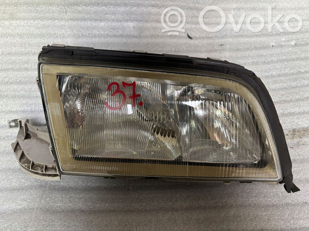 A2028261280 Mercedes-Benz C W202 Etu-/Ajovalo, 60,00 € | OVOKO