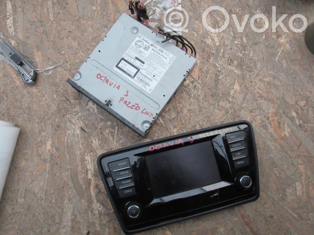 FA0300016A Skoda Octavia Mk3 (5E) Radio/CD/DVD/GPS head unit, €117.65 | RRR
