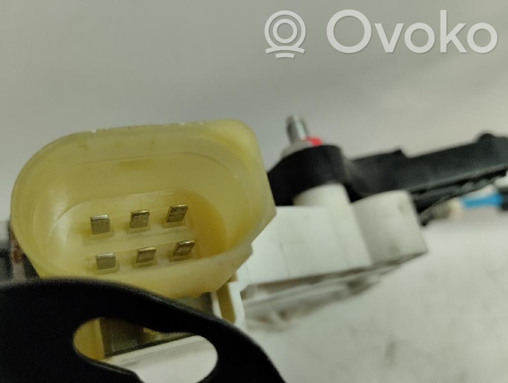 BMW 4 F32 F33 Front door electric window regulator, €96.80 | RRR