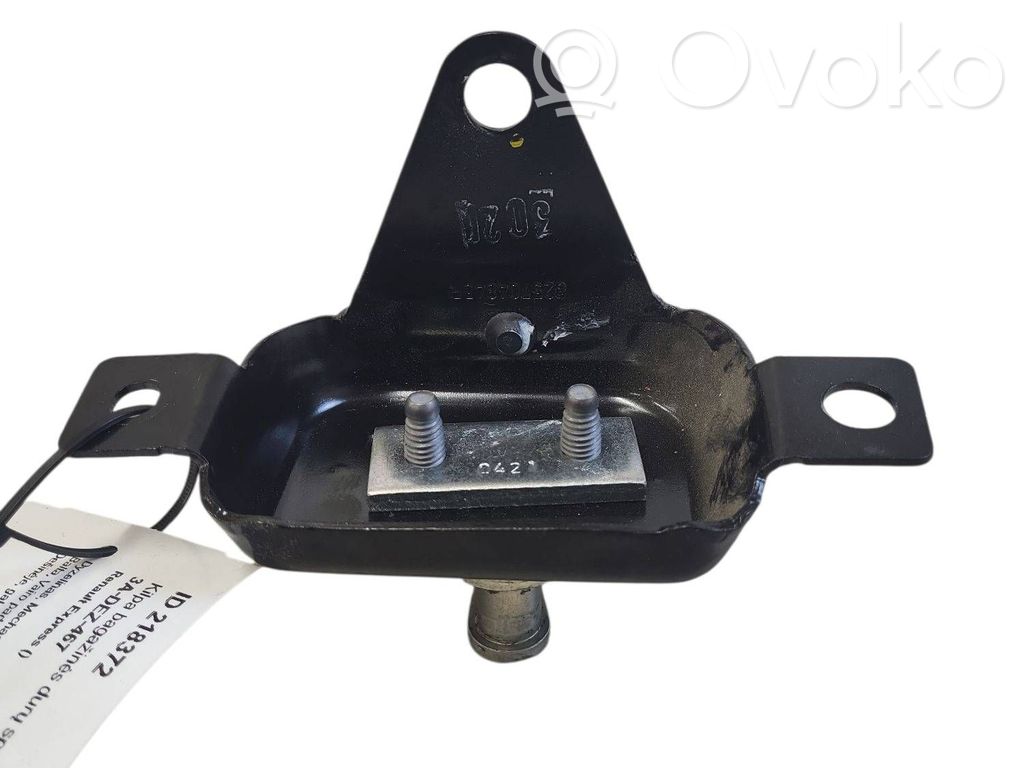 825704845R Renault Express Rear door lock, €19.65 | RRR