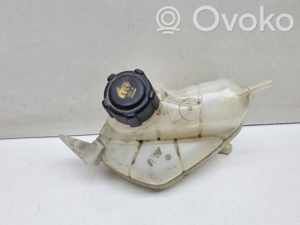Nissan X-Trail T32 Coolant expansion tank/reservoir, €30.00 | RRR