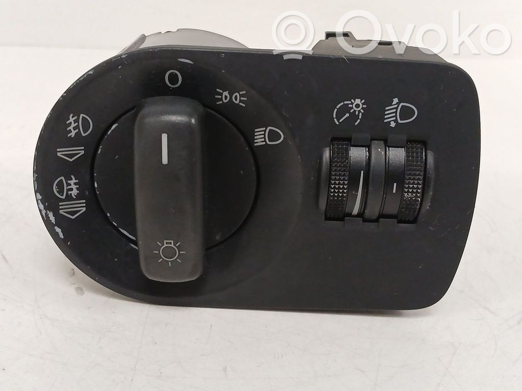 1P1941531Q Audi A3 S3 8P Panel lighting control switch, €26.20 | RRR