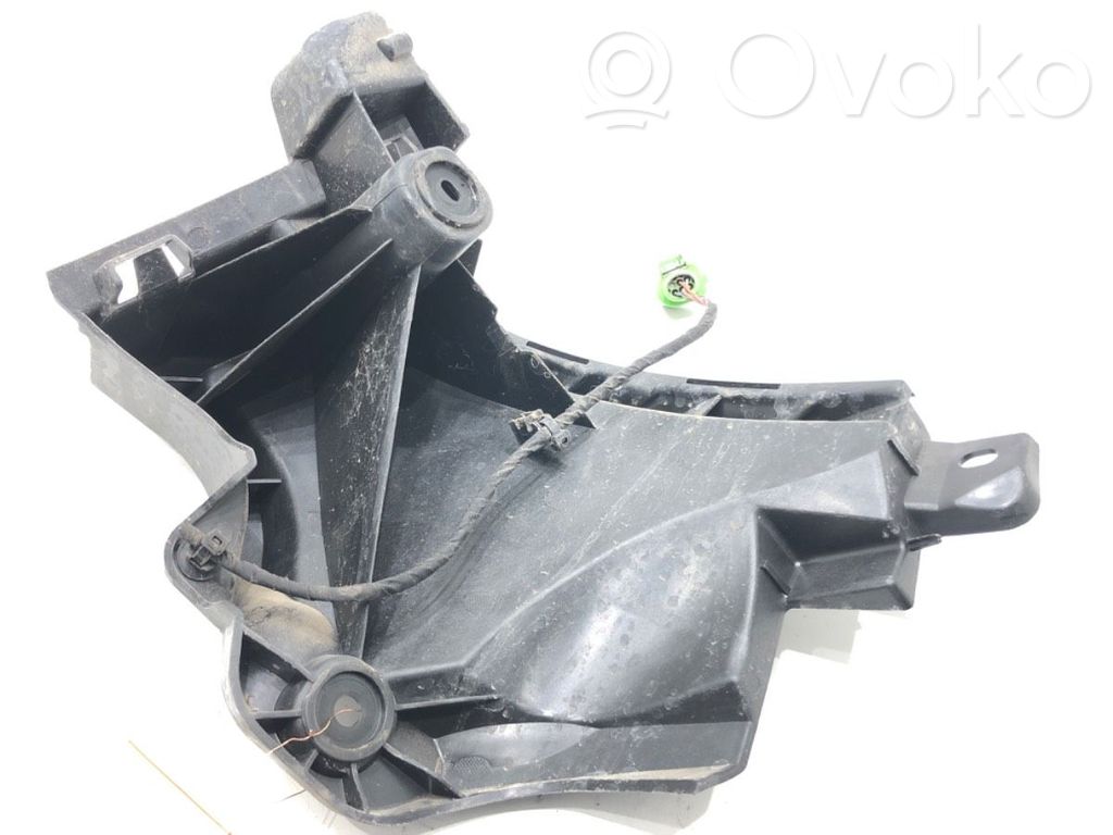 4M8807393 Audi Q8 Rear bumper mounting bracket, €17.86 | RRR