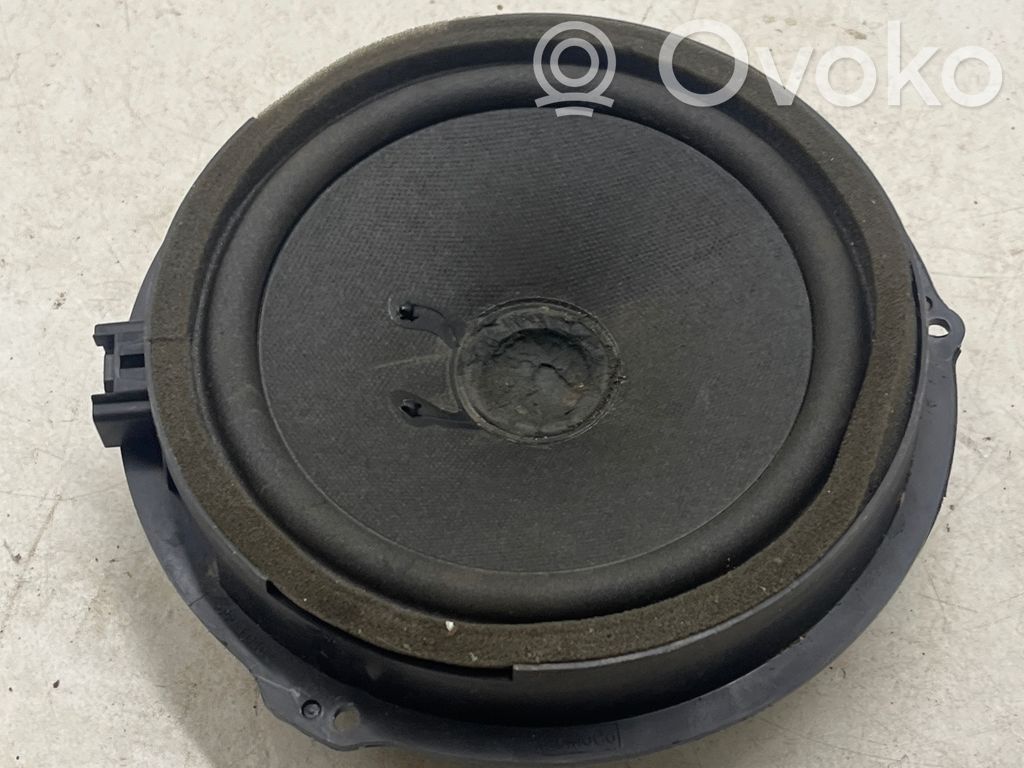 451996 Ford Fiesta Front door speaker, €15.00 | RRR