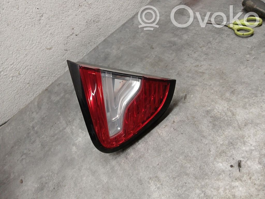 265501712R Renault Captur Tailgate rear/tail lights, €42.45 | RRR