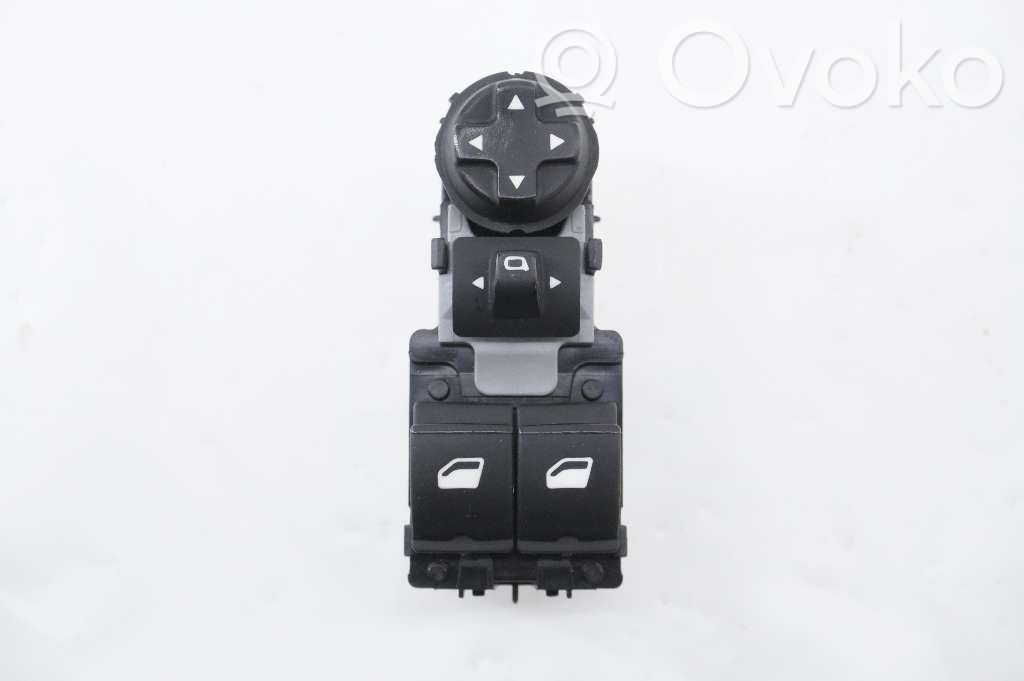 96783350ZD Opel Corsa F Electric window control switch, €33.75 | RRR