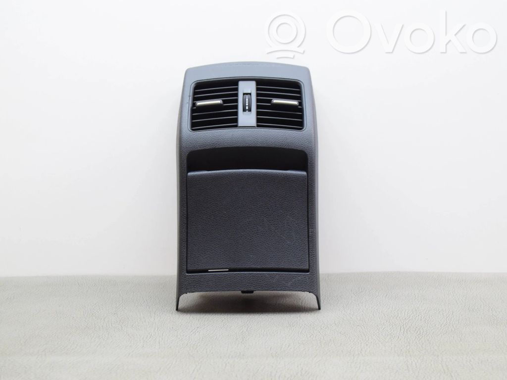 A2468300502 Mercedes-Benz A W176 Autres éléments de console centrale ...