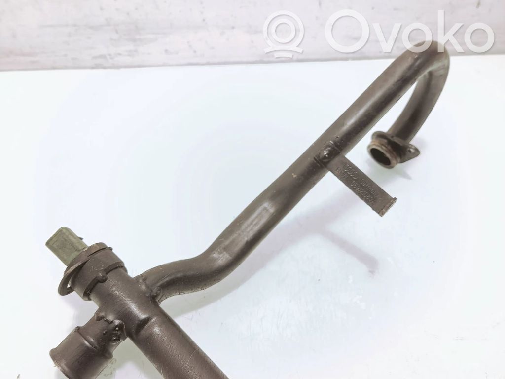 059121083A Audi A4 S4 B7 8E 8H Engine coolant pipe/hose, €50.00 | RRR