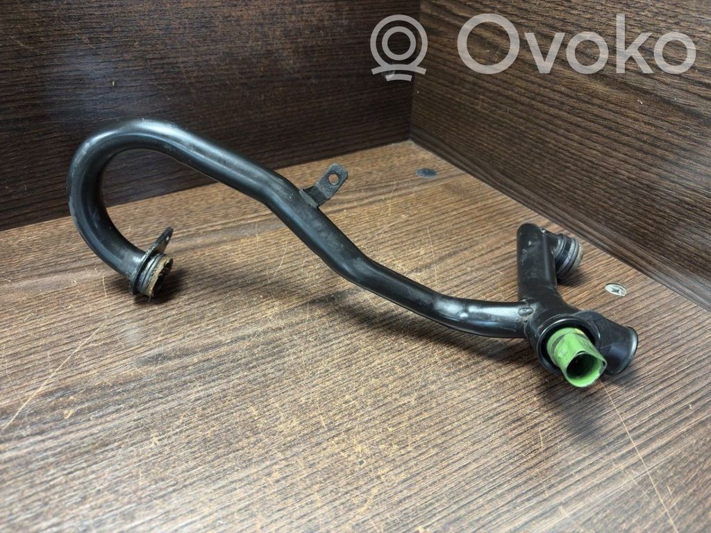 059121083A Audi A4 S4 B7 8E 8H Engine coolant pipe/hose, €50.00 | RRR
