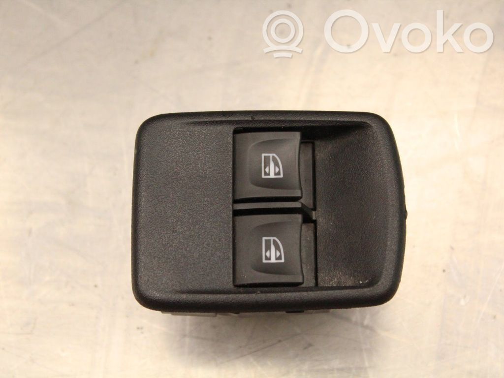 Dacia Dokker Electric window control switch