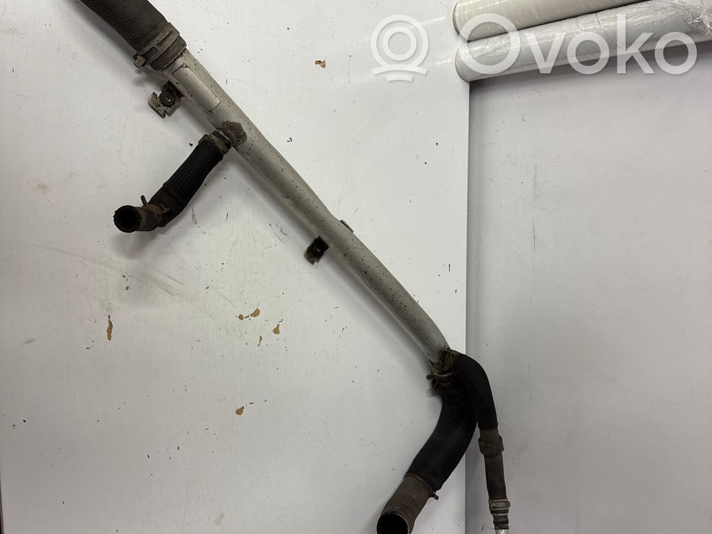 68238070AD Chrysler Pacifica Tuyau de liquide de refroidissement moteur ...