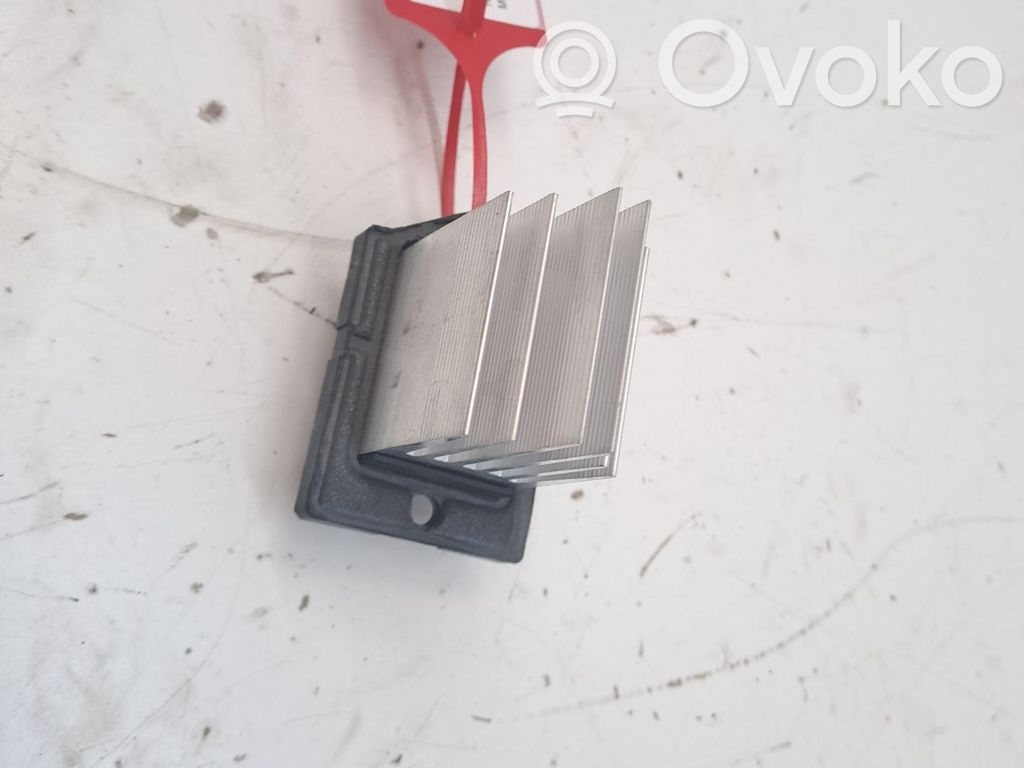 ASMCJ40485 MG ZS Lämpöpuhaltimen moottorin vastus, 41,27 € | OVOKO