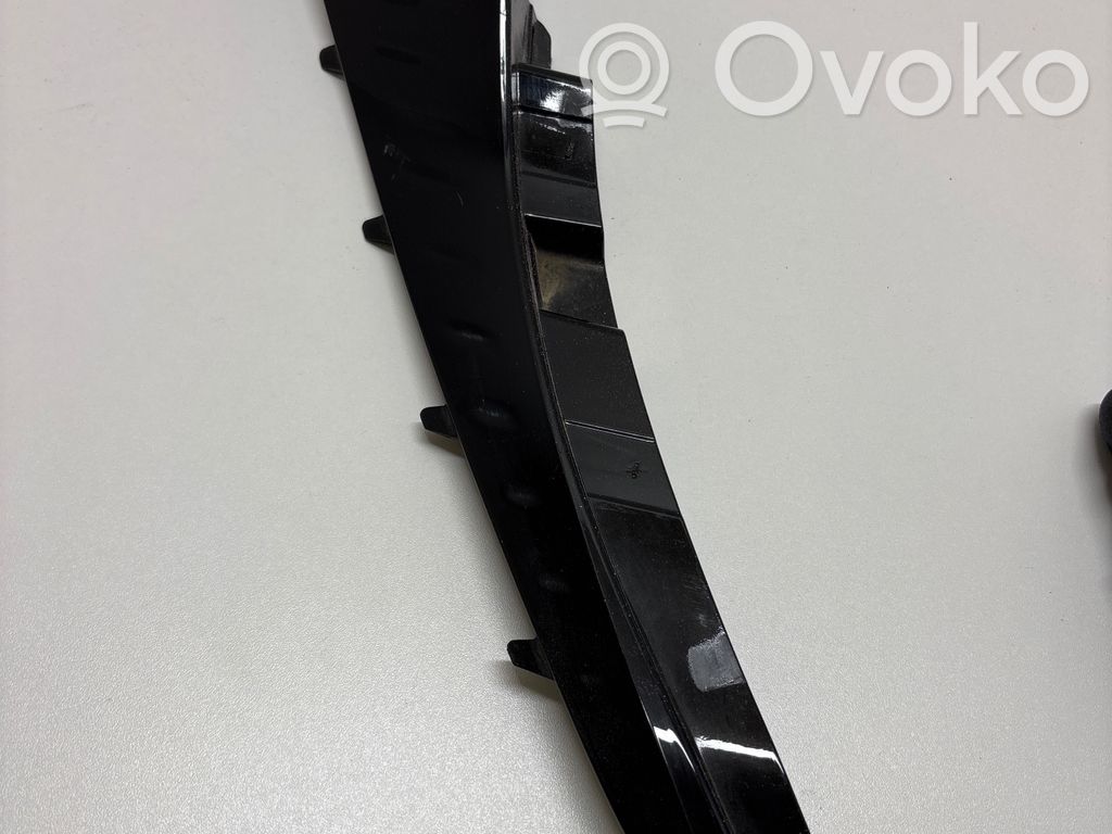 10e807961a Cupra Born Moulure de pare-chocs avant, 30,00 € | OVOKO