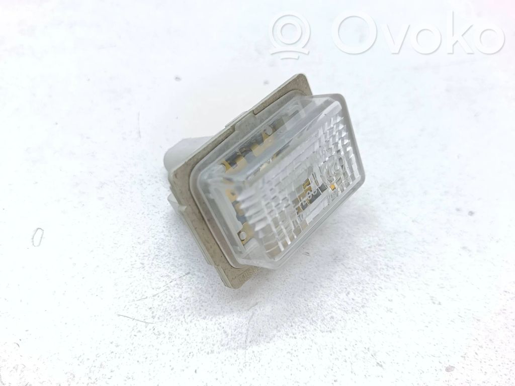 A2218200856 Mercedes-Benz S W221 Number plate light, €10.00 | RRR